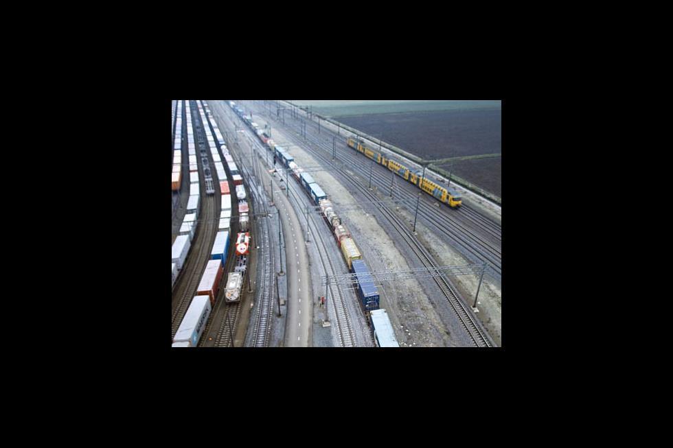 Automatic train operation to be tested on Dutch freight corridor | News ...